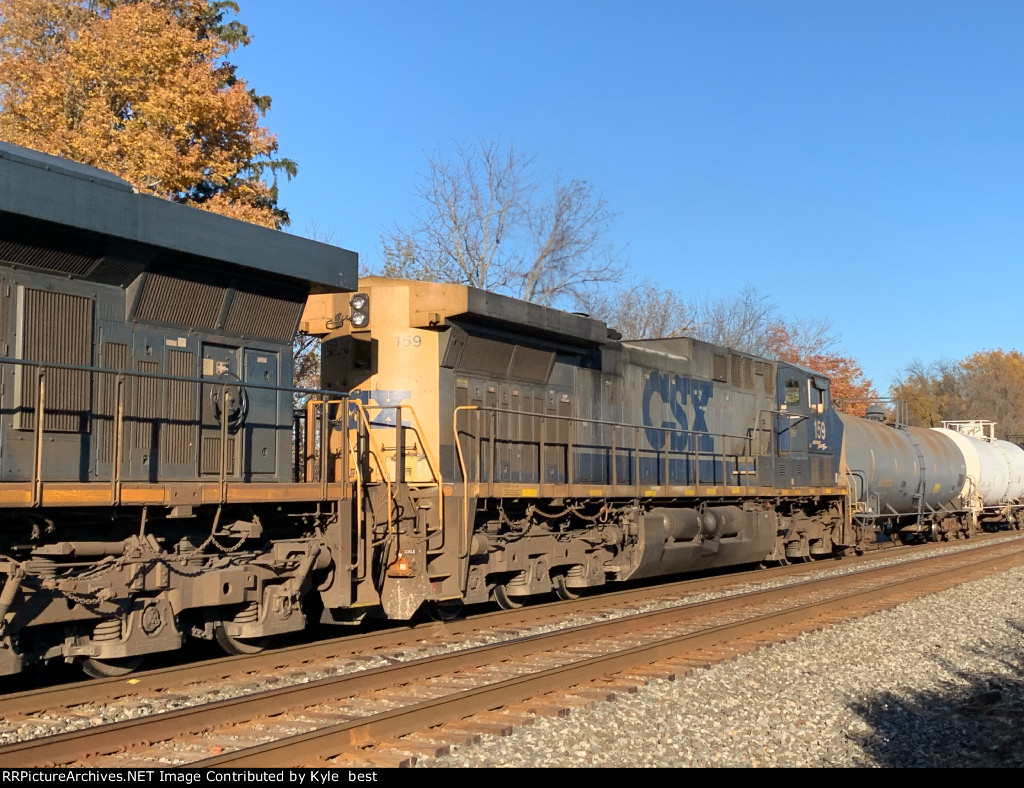 CSX 159 on Q363